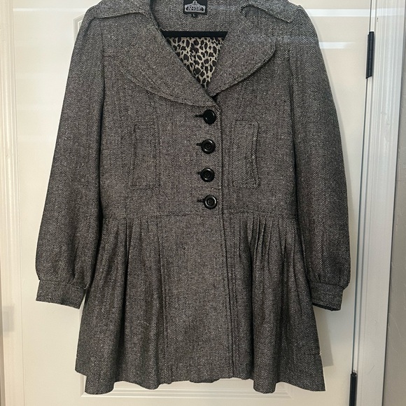 Angie | Jackets & Coats | Angie Black And White Textured Fabric | Poshmark